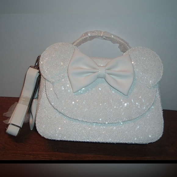 Loungefly | Bags | Loungefly Minnie Mouse Sequin Wedding Crossbody Bag ...